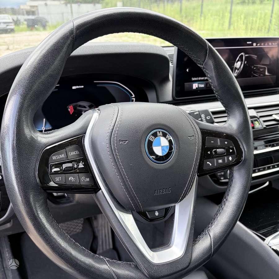 Brown BMW 530 2022 in Vilnius, with an engine capacity of 2.00 L and mileage of 183 thousand km for 21490 €, photo 14 on AUTOMOTO.COM.LV