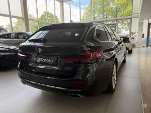 Brūns BMW 530 2023 Viļņa, ar dzinēja tilpumu 2.99 L un nobraukumu 26 tūkst. km par 42990 €, foto 7 vietnē AUTOMOTO.COM.LV