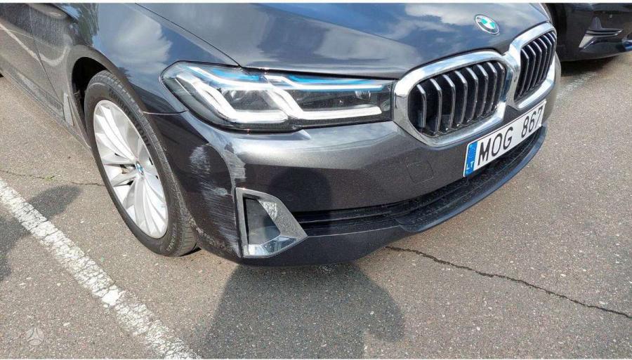 Brūns BMW 530 2023 Viļņa, ar dzinēja tilpumu 2.99 L un nobraukumu 26 tūkst. km par 42990 €, foto 19 vietnē AUTOMOTO.COM.LV