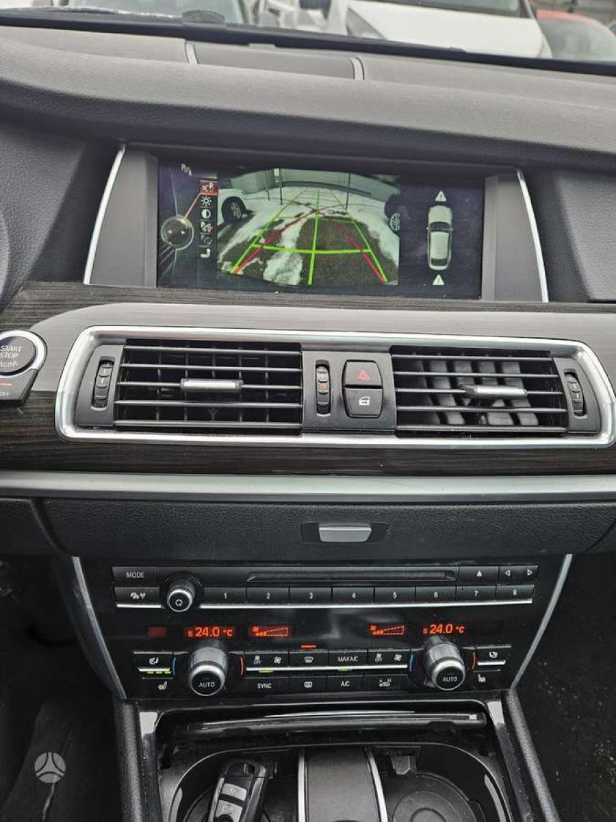 Black BMW 530 Gran Turismo 2014 in Anyksciai, with an engine capacity of 3.00 L and mileage of 336 thousand km for 11500 €, photo 12 on AUTOMOTO.COM.LV