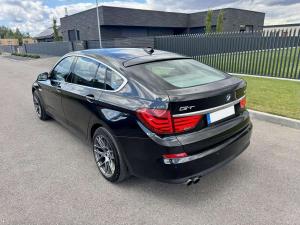 Black BMW 530 Gran Turismo 2009 in Kaunas, with an engine capacity of 2.99 L and mileage of 299 thousand km for 6250 €, photo 5 on AUTOMOTO.COM.LV