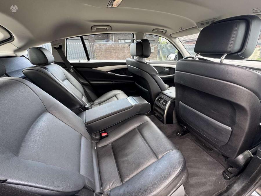 Black BMW 530 Gran Turismo 2009 in Kaunas, with an engine capacity of 2.99 L and mileage of 299 thousand km for 6250 €, photo 8 on AUTOMOTO.COM.LV