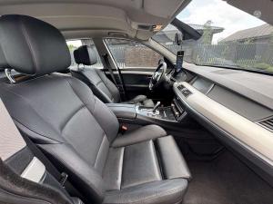 Black BMW 530 Gran Turismo 2009 in Kaunas, with an engine capacity of 2.99 L and mileage of 299 thousand km for 6250 €, photo 9 on AUTOMOTO.COM.LV