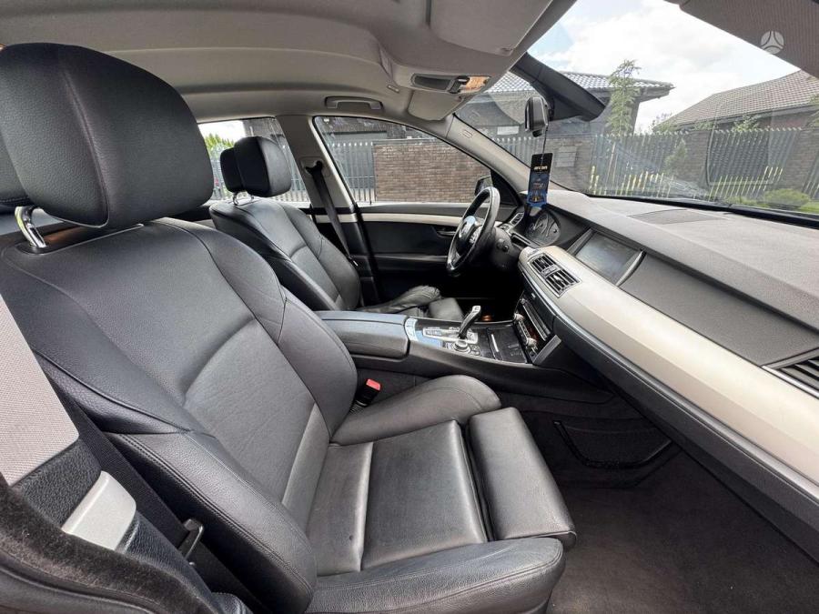 Black BMW 530 Gran Turismo 2009 in Kaunas, with an engine capacity of 2.99 L and mileage of 299 thousand km for 6250 €, photo 9 on AUTOMOTO.COM.LV