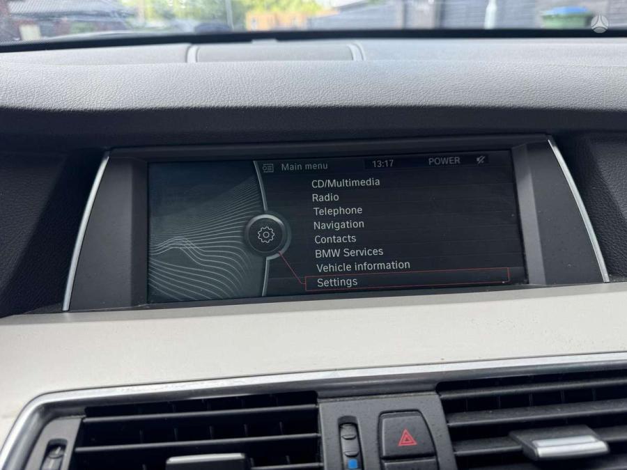 Black BMW 530 Gran Turismo 2009 in Kaunas, with an engine capacity of 2.99 L and mileage of 299 thousand km for 6250 €, photo 11 on AUTOMOTO.COM.LV
