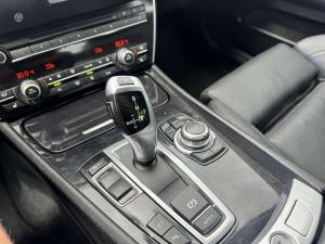 Black BMW 530 Gran Turismo 2009 in Kaunas, with an engine capacity of 2.99 L and mileage of 299 thousand km for 6250 €, photo 13 on AUTOMOTO.COM.LV
