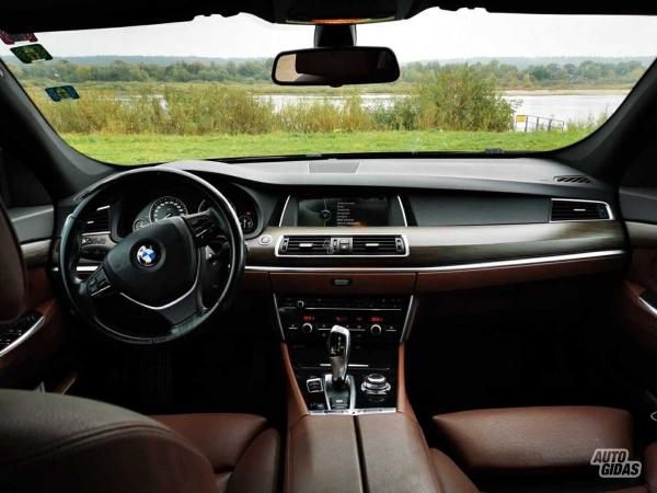 Melns BMW 530 Gran Turismo 2010 Kauņa, ar dzinēja tilpumu 3.00 L un nobraukumu 370 tūkst. km par 7500 €, foto 4 vietnē AUTOMOTO.COM.LV