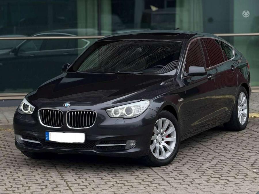 Black BMW 530 Gran Turismo 2010 in Klaipeda, with an engine capacity of 2.99 L and mileage of 294 thousand km for 8350 €, photo 2 on AUTOMOTO.COM.LV