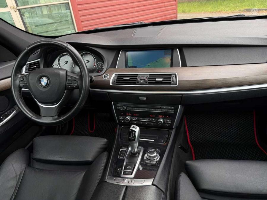 Black BMW 530 Gran Turismo 2010 in Klaipeda, with an engine capacity of 2.99 L and mileage of 294 thousand km for 8350 €, photo 19 on AUTOMOTO.COM.LV