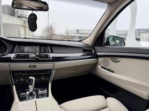 Melns BMW 530 Gran Turismo 2010 Viļņa, ar dzinēja tilpumu 2.99 L un nobraukumu 365 tūkst. km par 6800 €, foto 17 vietnē AUTOMOTO.COM.LV