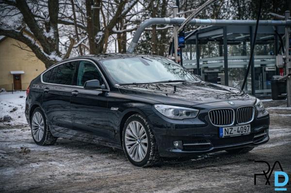 Black BMW 530 Gran Turismo 2010 in Riga, with an engine capacity of 3.00 L and mileage of 270 thousand km for 8990 €, photo 4 on AUTOMOTO.COM.LV