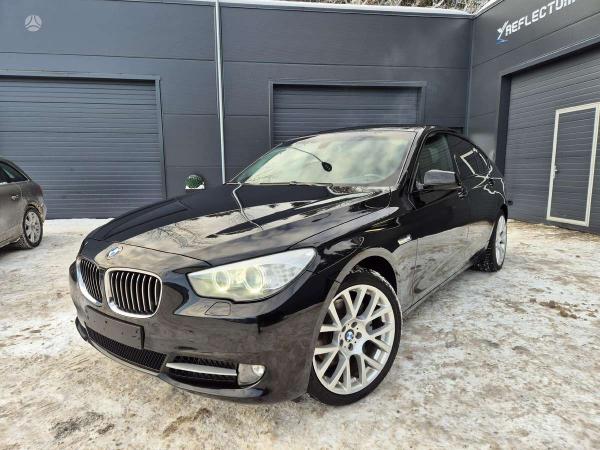 Black BMW 530 Gran Turismo 2010 in Utena, with an engine capacity of 2.99 L and mileage of 302 thousand km for 8490 €, photo 1 on AUTOMOTO.COM.LV