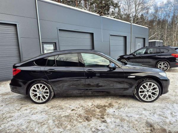 Black BMW 530 Gran Turismo 2010 in Utena, with an engine capacity of 2.99 L and mileage of 302 thousand km for 8490 €, photo 5 on AUTOMOTO.COM.LV