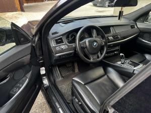 Black BMW 530 Gran Turismo 2010 in Alytus, with an engine capacity of 2.99 L and mileage of 440 thousand km for 8200 €, photo 2 on AUTOMOTO.COM.LV