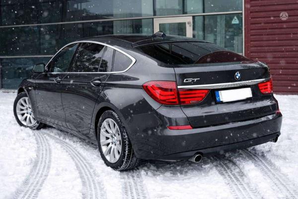 Melns BMW 530 Gran Turismo 2010 Klaipėda, ar dzinēja tilpumu 2.99 L un nobraukumu 294 tūkst. km par 8700 €, foto 4 vietnē AUTOMOTO.COM.LV