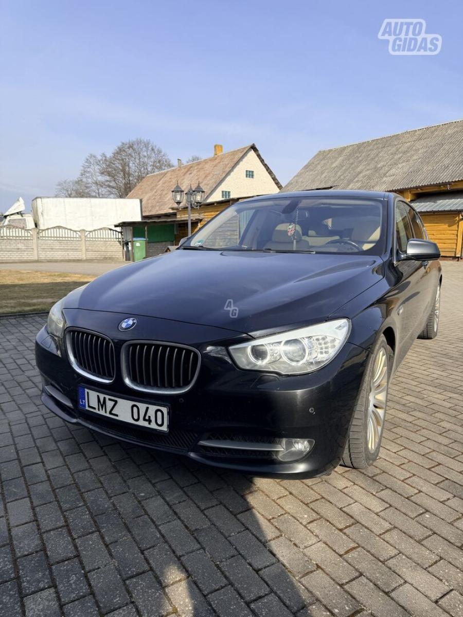 Melns BMW 530 Gran Turismo 2010 Viļņa, ar dzinēja tilpumu 3.00 L un nobraukumu 344 tūkst. km par 9500 €, foto 1 vietnē AUTOMOTO.COM.LV
