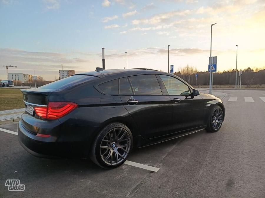 Melns BMW 530 Gran Turismo 2010 Klaipėda, ar dzinēja tilpumu 3.00 L un nobraukumu 320 tūkst. km par 9000 €, foto 1 vietnē AUTOMOTO.COM.LV