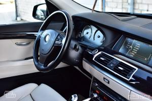 Melns BMW 530 Gran Turismo 2010 Kretinga, ar dzinēja tilpumu 3.00 L un nobraukumu 279 tūkst. km par 10300 €, foto 28 vietnē AUTOMOTO.COM.LV