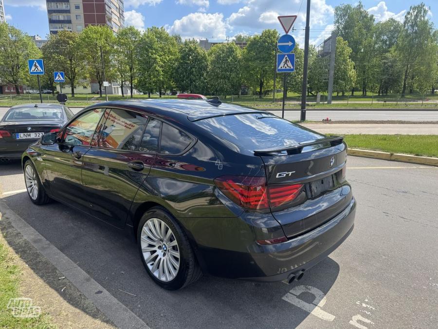 Melns BMW 530 Gran Turismo 2010 Viļņa, ar dzinēja tilpumu 3.00 L un nobraukumu 381 tūkst. km par 9450 €, foto 6 vietnē AUTOMOTO.COM.LV