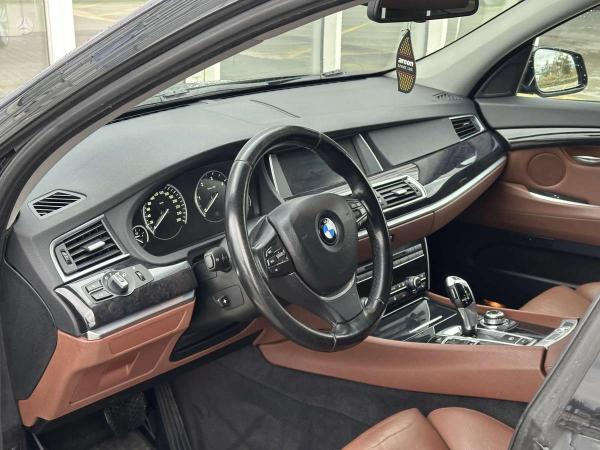 Melns BMW 530 Gran Turismo 2010 Viļņa, ar dzinēja tilpumu 2.99 L un nobraukumu 565 tūkst. km par 7000 €, foto 9 vietnē AUTOMOTO.COM.LV
