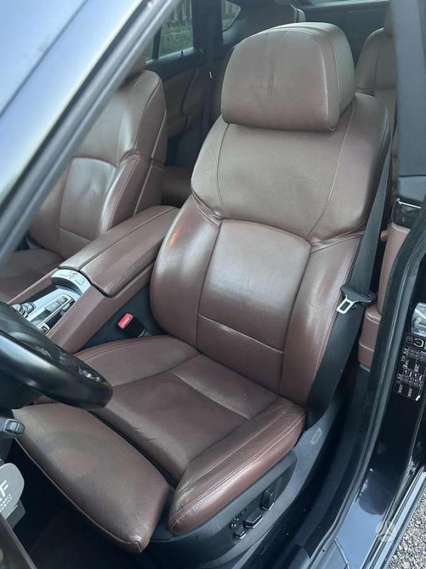 Melns BMW 530 Gran Turismo 2010 Šauļi, ar dzinēja tilpumu 2.99 L un nobraukumu 390 tūkst. km par 9500 €, foto 8 vietnē AUTOMOTO.COM.LV