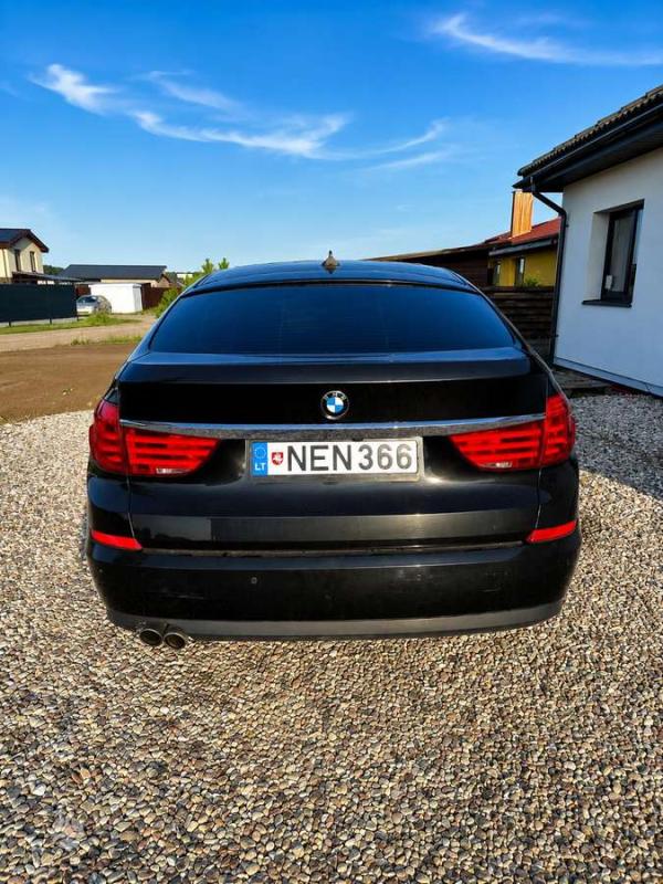 Black BMW 530 Gran Turismo 2010 in Klaipeda, with an engine capacity of 3.00 L and mileage of 307 thousand km for 8500 €, photo 6 on AUTOMOTO.COM.LV