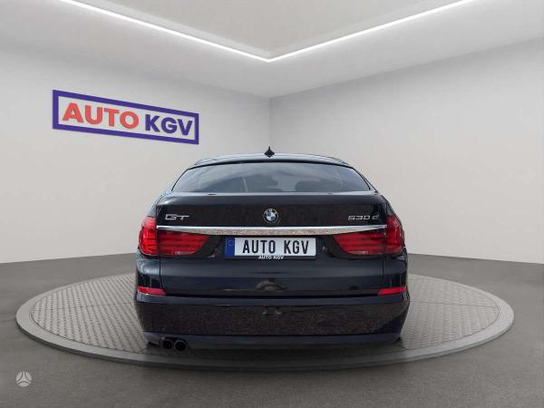 Melns BMW 530 Gran Turismo 2010 Kauņa, ar dzinēja tilpumu 3.00 L un nobraukumu 373 tūkst. km par 9999 €, foto 4 vietnē AUTOMOTO.COM.LV