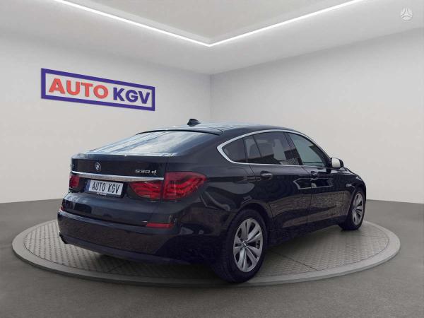 Melns BMW 530 Gran Turismo 2010 Kauņa, ar dzinēja tilpumu 3.00 L un nobraukumu 373 tūkst. km par 9999 €, foto 5 vietnē AUTOMOTO.COM.LV