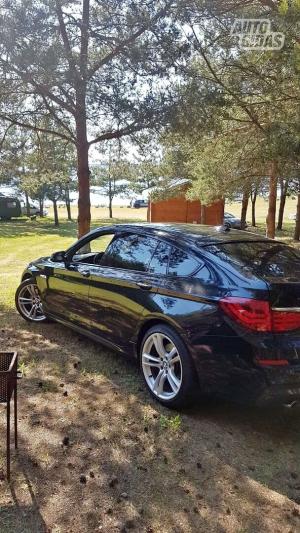 Melns BMW 530 Gran Turismo 2010 Kauņa, ar dzinēja tilpumu 3.00 L un nobraukumu 349 tūkst. km par 9200 €, foto  vietnē AUTOMOTO.COM.LV