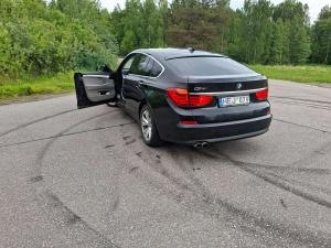 Black BMW 530 Gran Turismo 2010 in Visaginas, with an engine capacity of 2.99 L and mileage of 350 thousand km for 5999 €, photo 8 on AUTOMOTO.COM.LV