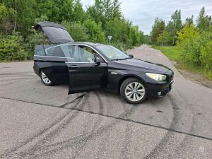 Black BMW 530 Gran Turismo 2010 in Visaginas, with an engine capacity of 2.99 L and mileage of 350 thousand km for 5999 €, photo 17 on AUTOMOTO.COM.LV