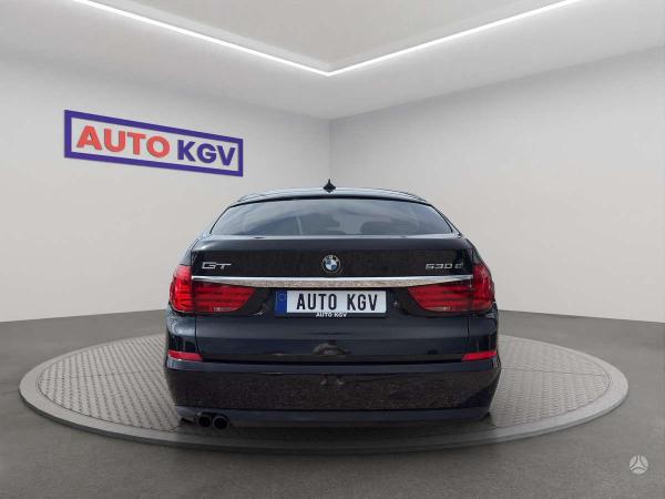 Melns BMW 530 Gran Turismo 2010 Kauņa, ar dzinēja tilpumu 3.00 L un nobraukumu 373 tūkst. km par 9499 €, foto 5 vietnē AUTOMOTO.COM.LV