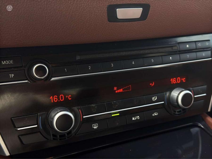 Black BMW 530 Gran Turismo 2010 in Kaunas, with an engine capacity of 3.00 L and mileage of 373 thousand km for 9499 €, photo 17 on AUTOMOTO.COM.LV