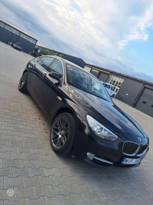 Melns BMW 530 Gran Turismo 2010 Kauņa, ar dzinēja tilpumu 2.99 L un nobraukumu 330 tūkst. km par 6300 €, foto 1 vietnē AUTOMOTO.COM.LV