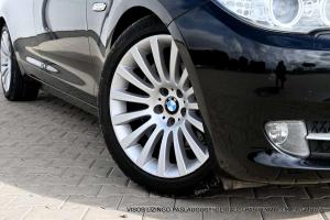 Black BMW 530 Gran Turismo 2010 in Kretinga, with an engine capacity of 2.99 L and mileage of 259 thousand km for 9799 €, photo 7 on AUTOMOTO.COM.LV