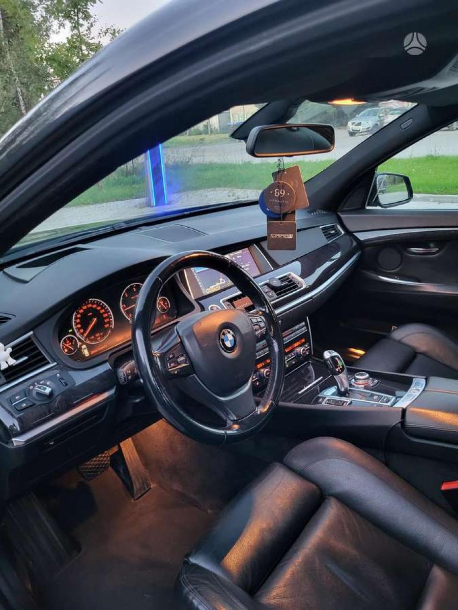 Black BMW 530 Gran Turismo 2010 in Vilnius, with an engine capacity of 3.00 L and mileage of 341 thousand km for 10000 €, photo 7 on AUTOMOTO.COM.LV