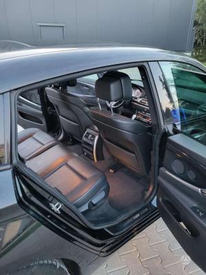 Black BMW 530 Gran Turismo 2010 in Vilnius, with an engine capacity of 3.00 L and mileage of 341 thousand km for 10000 €, photo 12 on AUTOMOTO.COM.LV