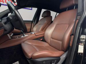 Melns BMW 530 Gran Turismo 2010 Kauņa, ar dzinēja tilpumu 3.00 L un nobraukumu 373 tūkst. km par 9499 €, foto 15 vietnē AUTOMOTO.COM.LV