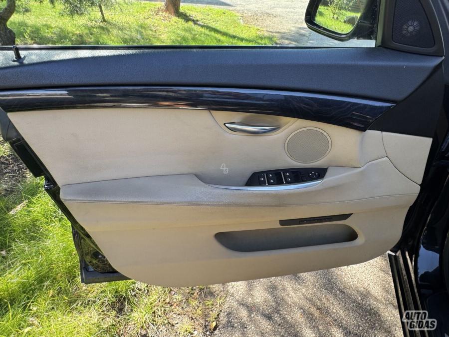 Melns BMW 530 Gran Turismo 2010 Marijampole, ar dzinēja tilpumu 3.00 L un nobraukumu 360 tūkst. km par 6700 €, foto 14 vietnē AUTOMOTO.COM.LV