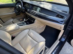 Melns BMW 530 Gran Turismo 2010 Marijampole, ar dzinēja tilpumu 3.00 L un nobraukumu 360 tūkst. km par 6700 €, foto 19 vietnē AUTOMOTO.COM.LV