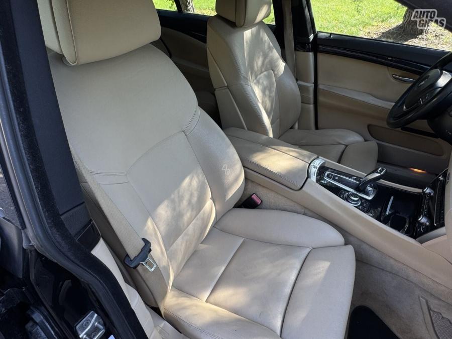 Melns BMW 530 Gran Turismo 2010 Marijampole, ar dzinēja tilpumu 3.00 L un nobraukumu 360 tūkst. km par 6700 €, foto 20 vietnē AUTOMOTO.COM.LV