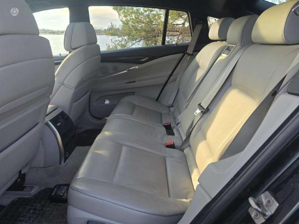 Melns BMW 530 Gran Turismo 2011 Klaipėda, ar dzinēja tilpumu 2.99 L un nobraukumu 260 tūkst. km par 9500 €, foto 8 vietnē AUTOMOTO.COM.LV