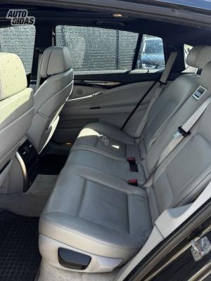 Black BMW 530 Gran Turismo 2011 in Klaipeda, with an engine capacity of 3.00 L and mileage of 269 thousand km for 9999 €, photo 15 on AUTOMOTO.COM.LV