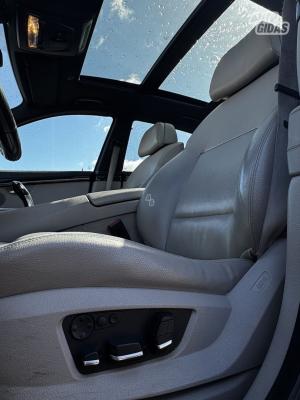 Black BMW 530 Gran Turismo 2011 in Klaipeda, with an engine capacity of 3.00 L and mileage of 269 thousand km for 9999 €, photo 16 on AUTOMOTO.COM.LV