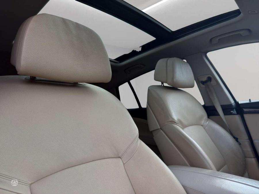 Melns BMW 530 Gran Turismo 2011 Kauņa, ar dzinēja tilpumu 3.00 L un nobraukumu 380 tūkst. km par 9299 €, foto 10 vietnē AUTOMOTO.COM.LV