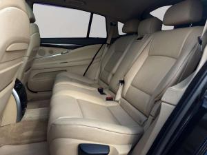 Melns BMW 530 Gran Turismo 2011 Kauņa, ar dzinēja tilpumu 3.00 L un nobraukumu 380 tūkst. km par 9299 €, foto 13 vietnē AUTOMOTO.COM.LV