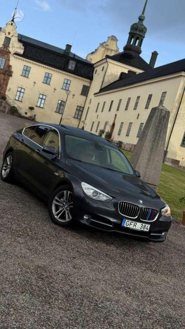 Melns BMW 530 Gran Turismo 2011 Kauņa, ar dzinēja tilpumu 2.99 L un nobraukumu 320 tūkst. km par 8499 €, foto 2 vietnē AUTOMOTO.COM.LV