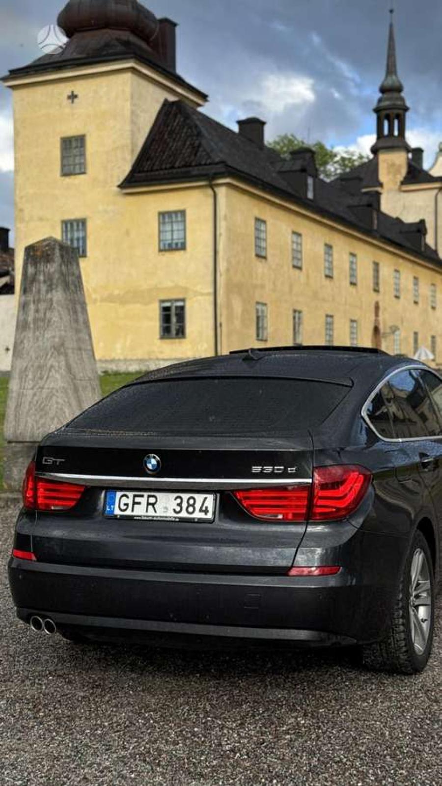 Melns BMW 530 Gran Turismo 2011 Kauņa, ar dzinēja tilpumu 2.99 L un nobraukumu 320 tūkst. km par 8499 €, foto 17 vietnē AUTOMOTO.COM.LV