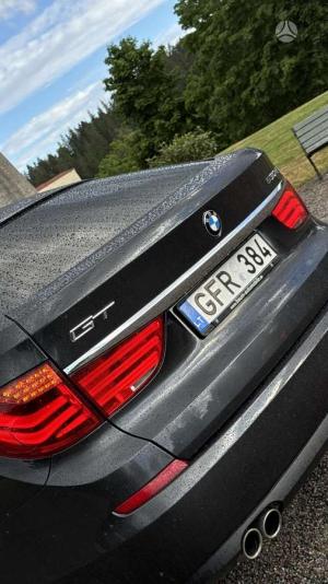 Melns BMW 530 Gran Turismo 2011 Kauņa, ar dzinēja tilpumu 2.99 L un nobraukumu 320 tūkst. km par 8499 €, foto 18 vietnē AUTOMOTO.COM.LV