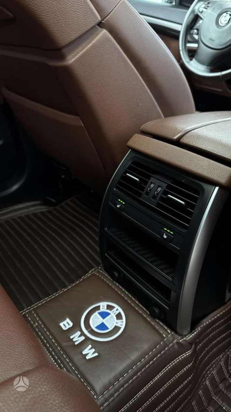 Melns BMW 530 Gran Turismo 2011 Kauņa, ar dzinēja tilpumu 2.99 L un nobraukumu 320 tūkst. km par 8499 €, foto 25 vietnē AUTOMOTO.COM.LV